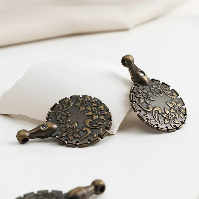 Vintage Style Thread Cutter - Metal Sewing DIY Tool with Antique Desig ...